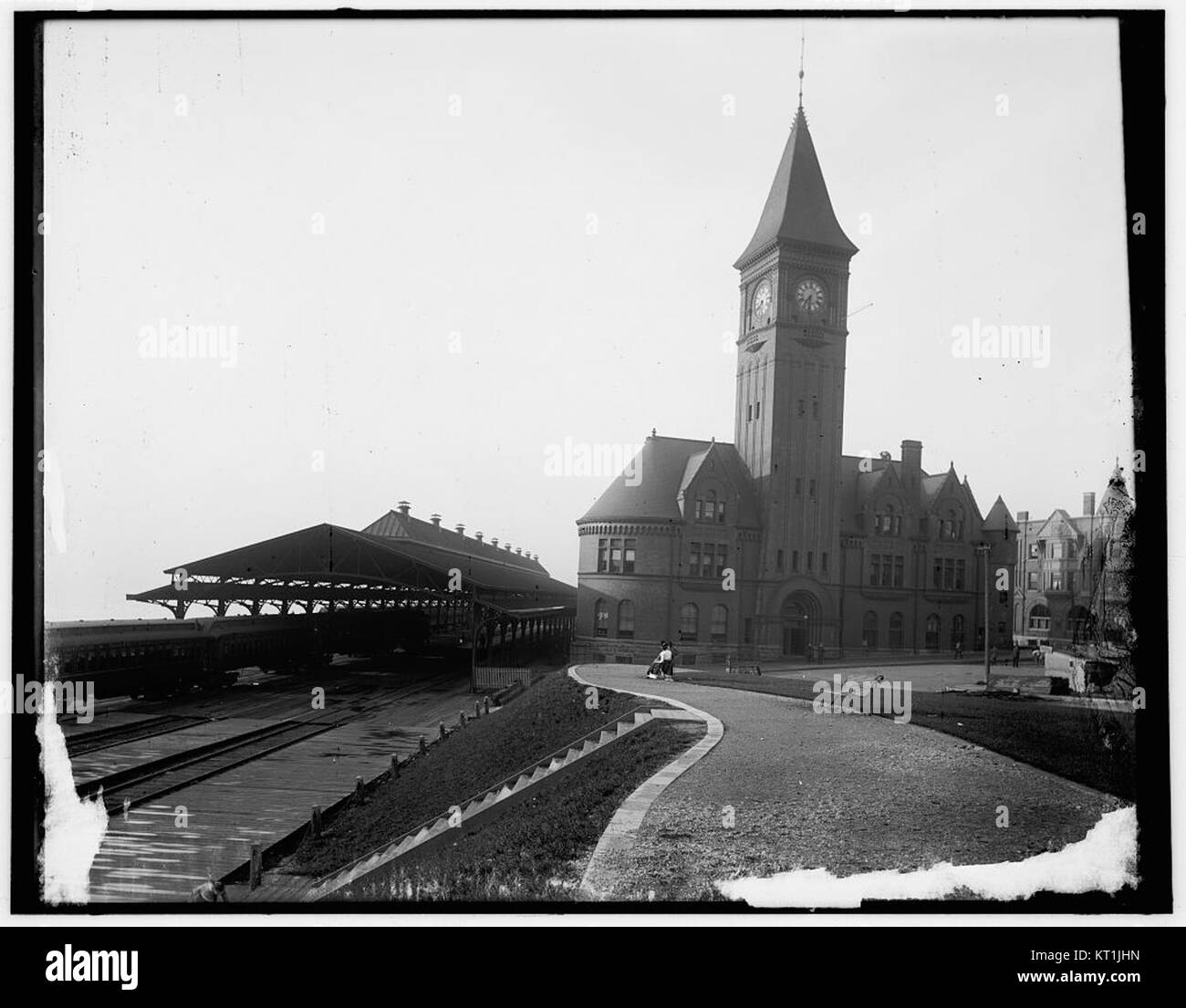 The Chicago and North Western Milwaukee Lakefront Depot is a historic ...