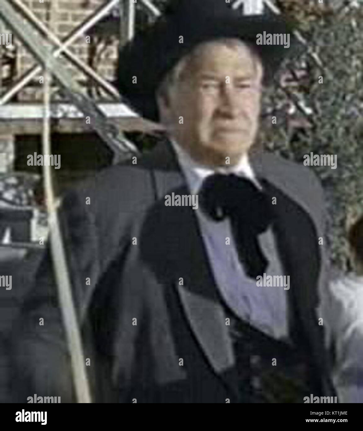 Chill Wills was an American actor known for his roles in Western films ...