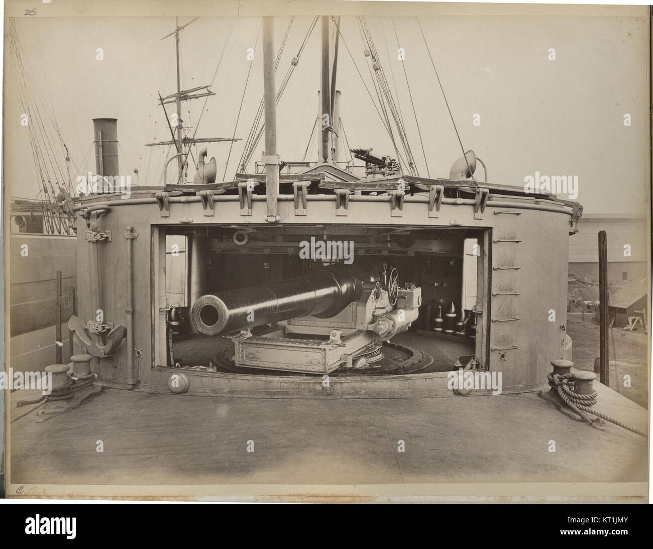 The Yangwei is a Chinese cruiser, notable for its main gun system ...