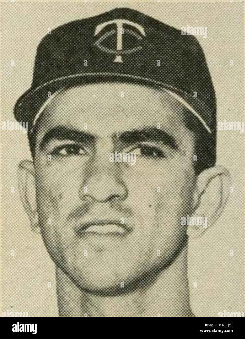 The 1962 Baseball Guide provides comprehensive statistics, player ...