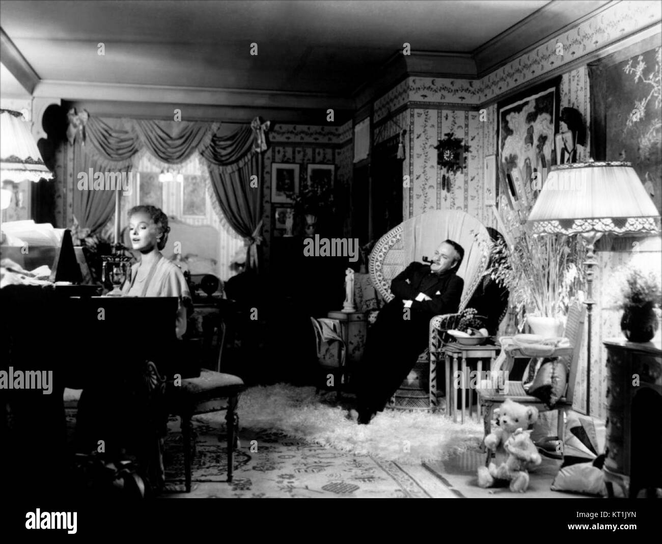 Comingore hi-res stock photography and images - Alamy