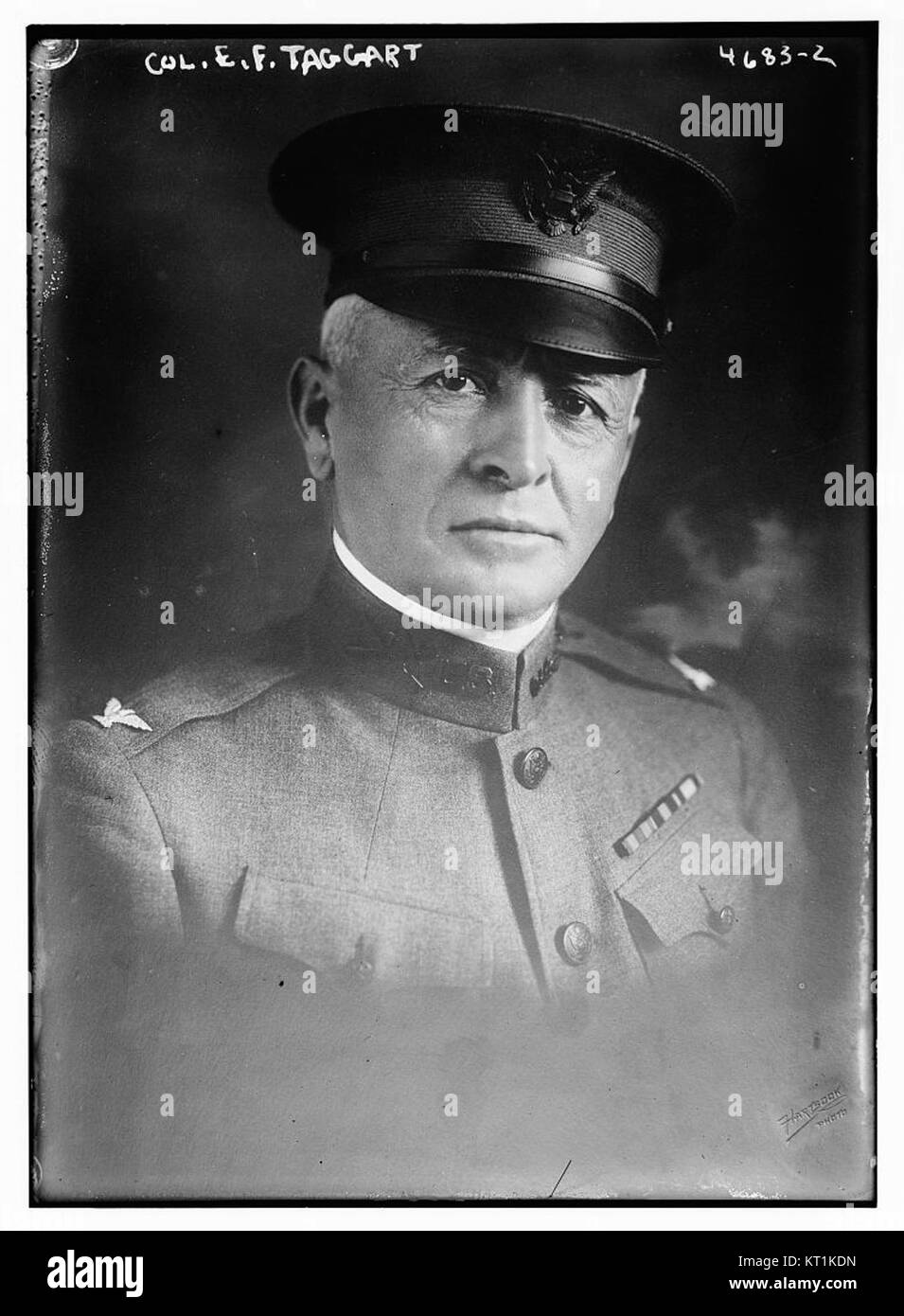 F col hi-res stock photography and images - Alamy