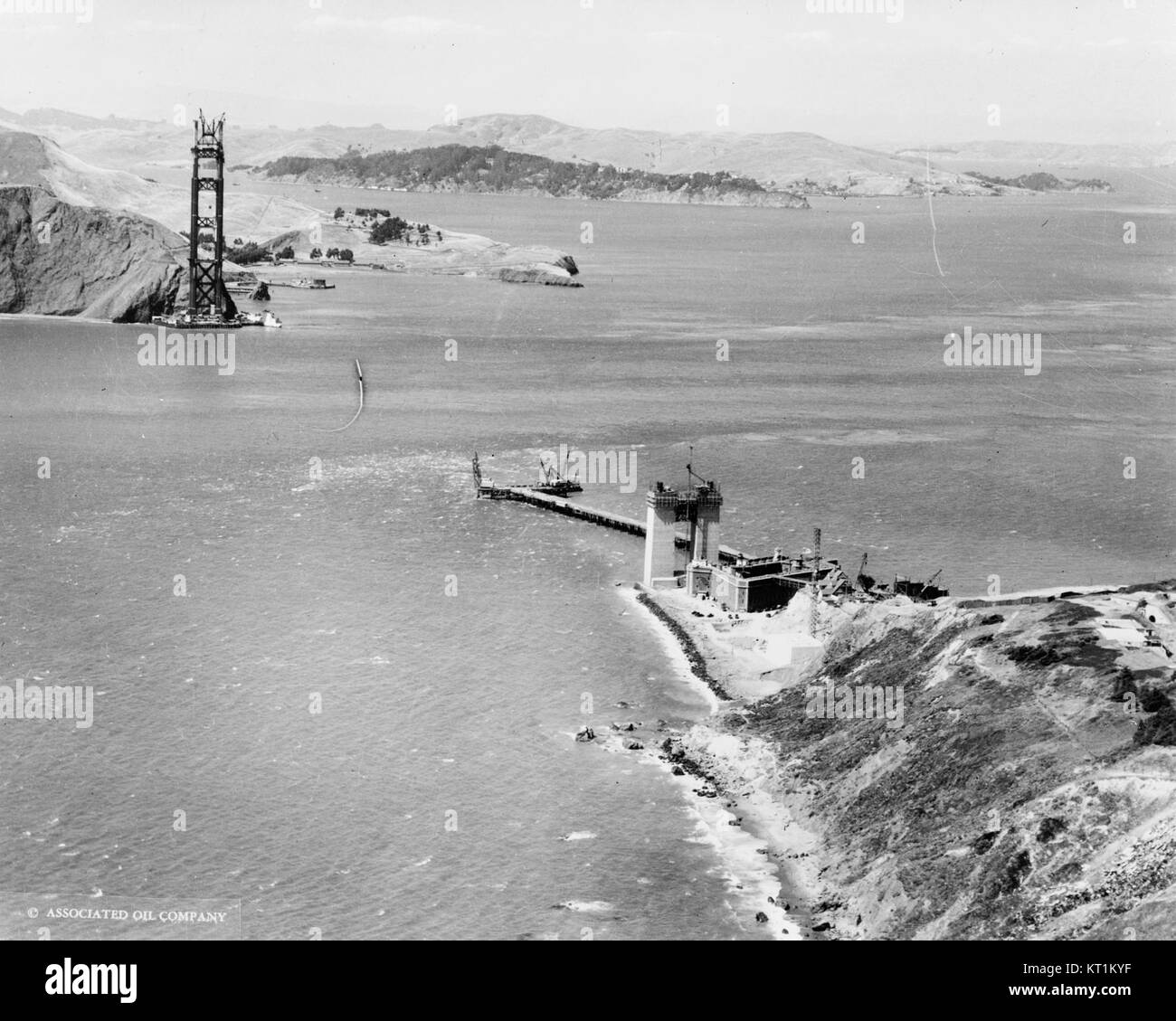 The Golden Gate Bridge, an iconic suspension bridge in San Francisco ...