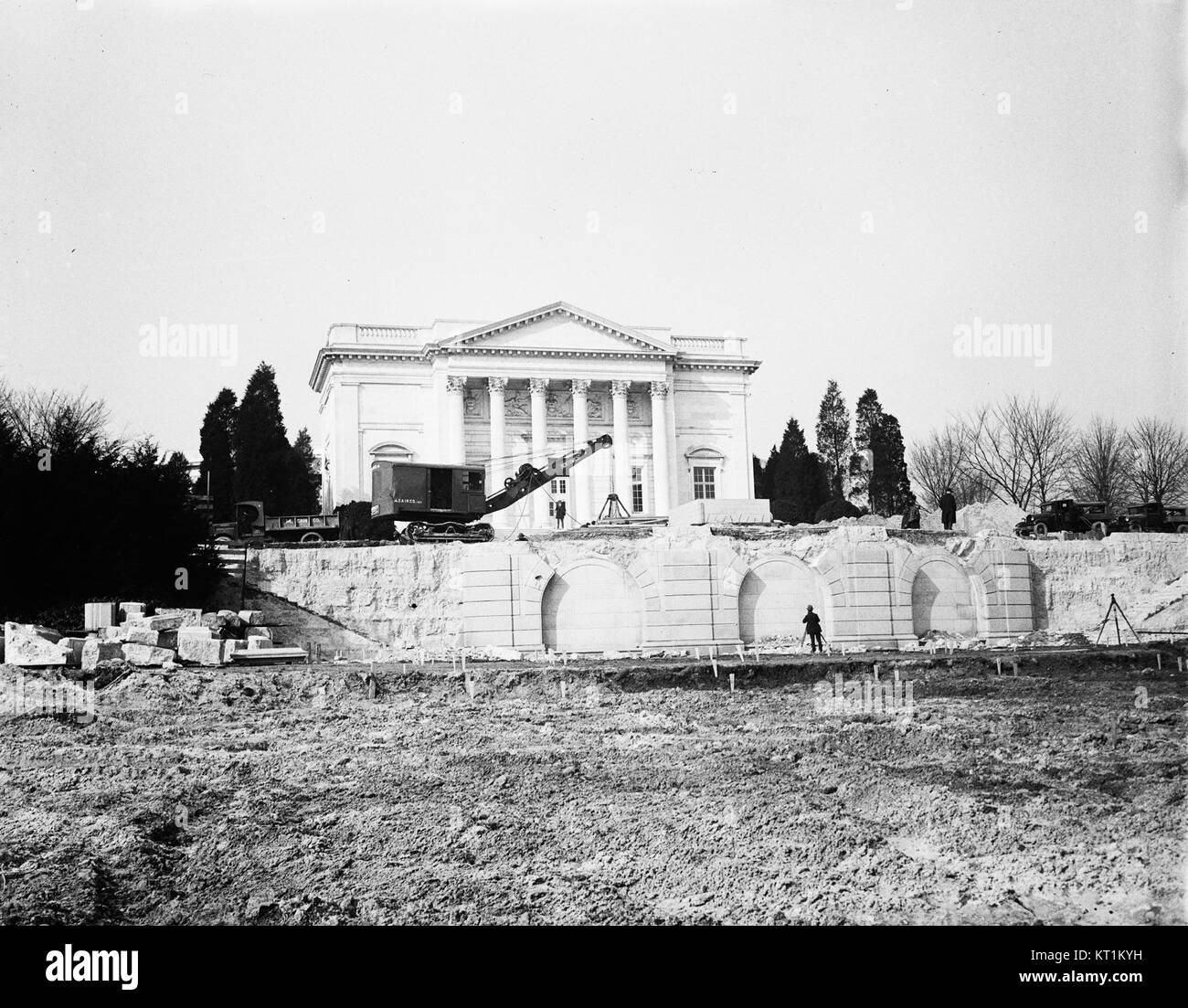 Construction work on the expanded Tomb of the Unknown Soldier at ...
