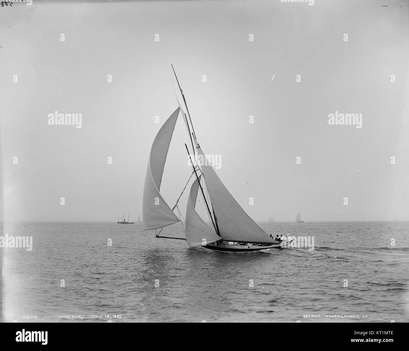 Boat sailing high speed in hi-res stock photography and images - Alamy
