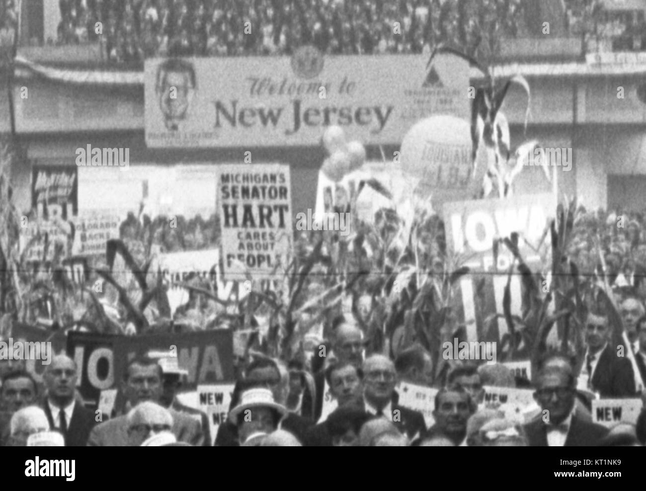 Delegates on the floor at the 1964 Democratic National Convention ...
