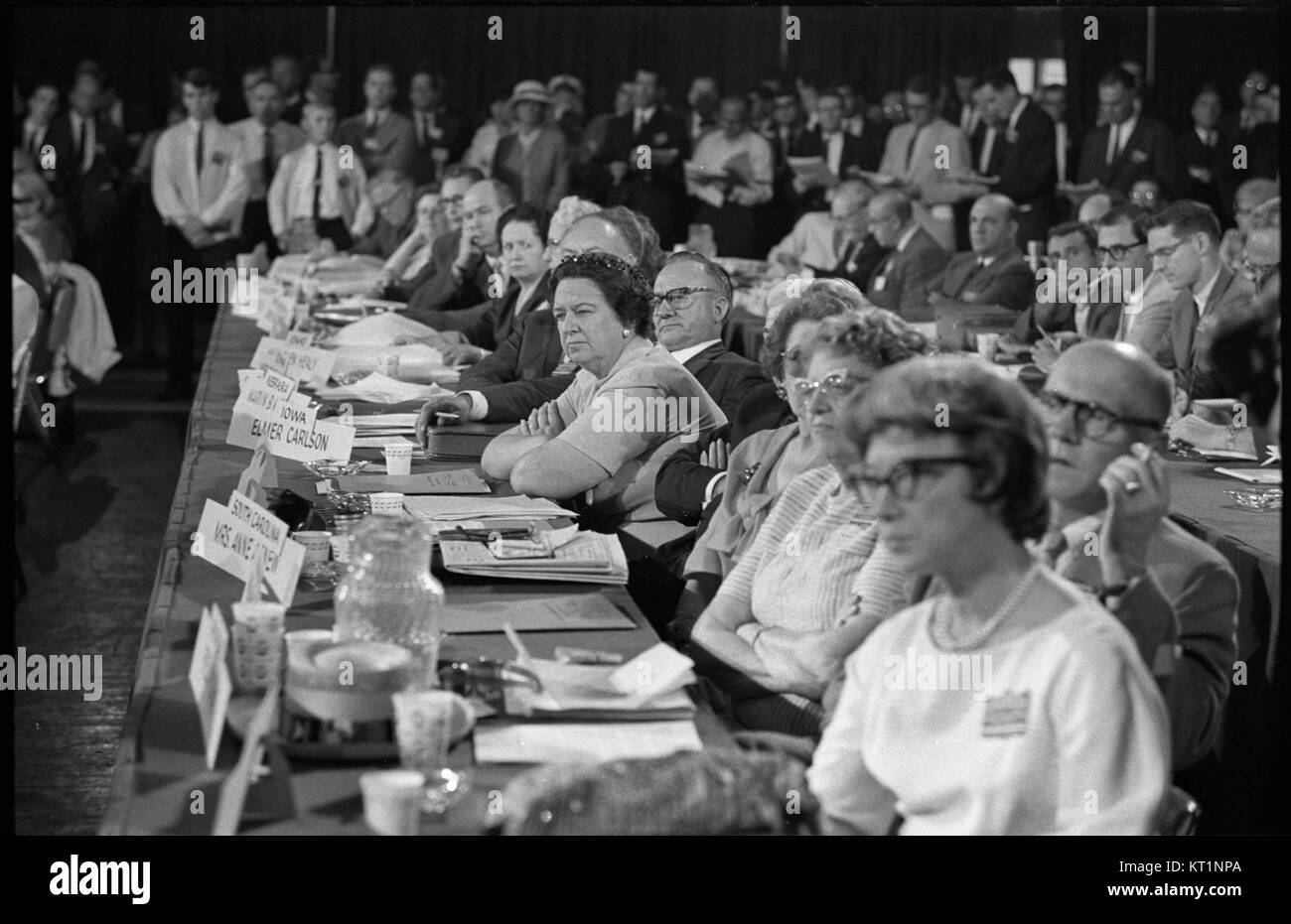 Democratic platform committee, before which Alabama Governor George ...