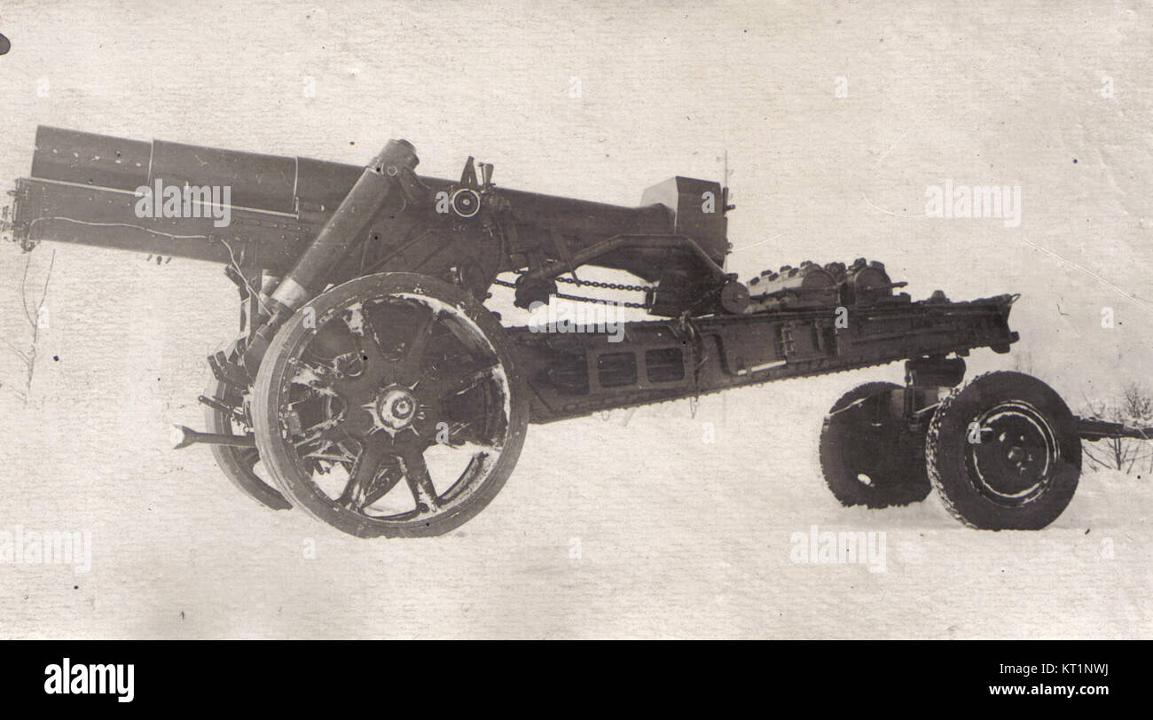 The 203-mm M-40 Howitzer is a large-caliber artillery piece used by the ...