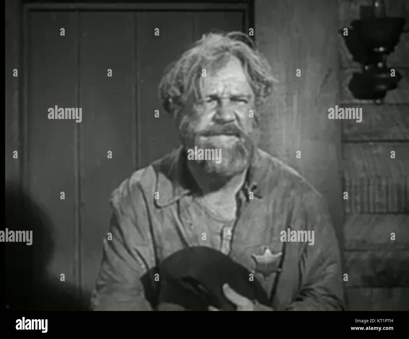 Douglas Fowley was an American actor who appeared in numerous films ...