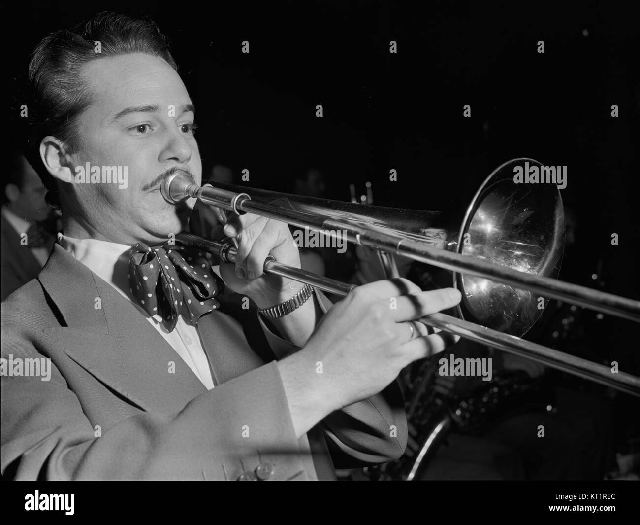 Eddie bert Black and White Stock Photos & Images - Alamy