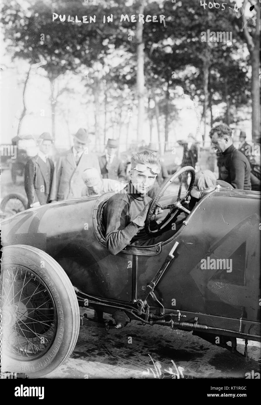 Eddie Pullen in Mercer in 1910s, closeup Stock Photo - Alamy