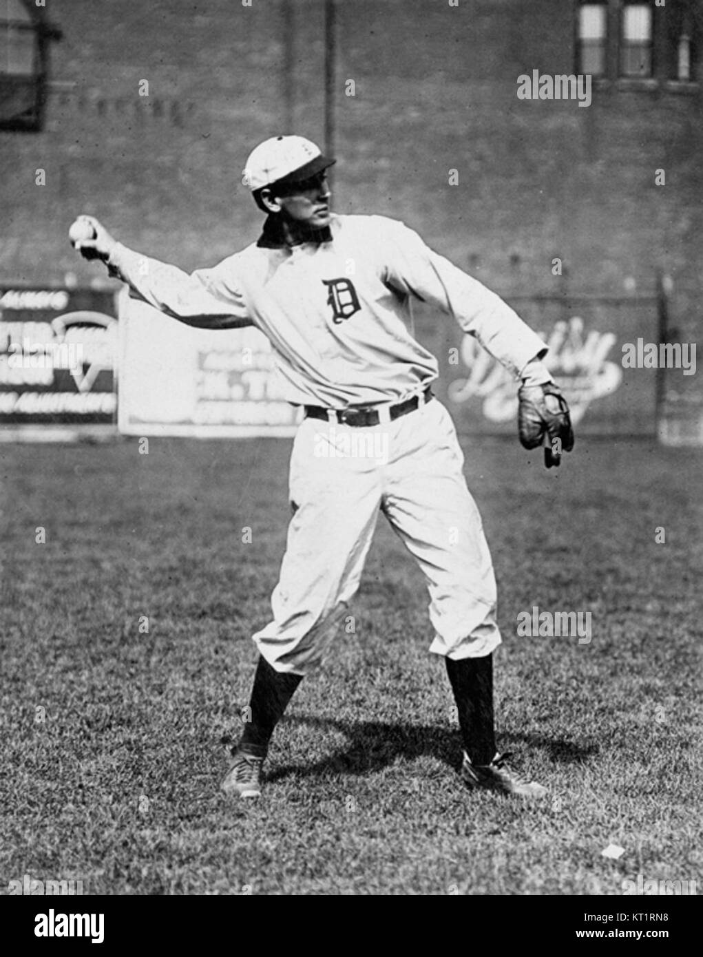 Ed Summers is noted as a pitcher in baseball. His career, statistics ...