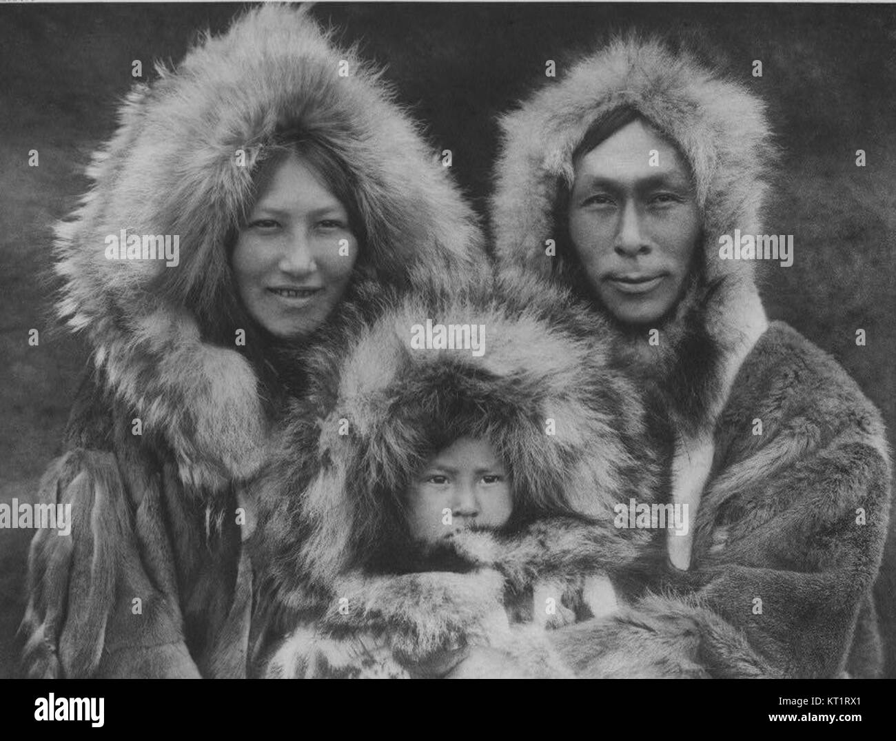 Edward S. Curtis's collection of photographs captures Native American ...