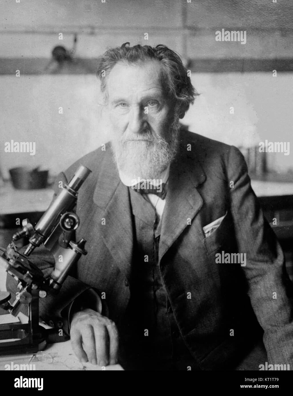 Elie Metchnikoff, a prominent Russian scientist, is known for his work ...