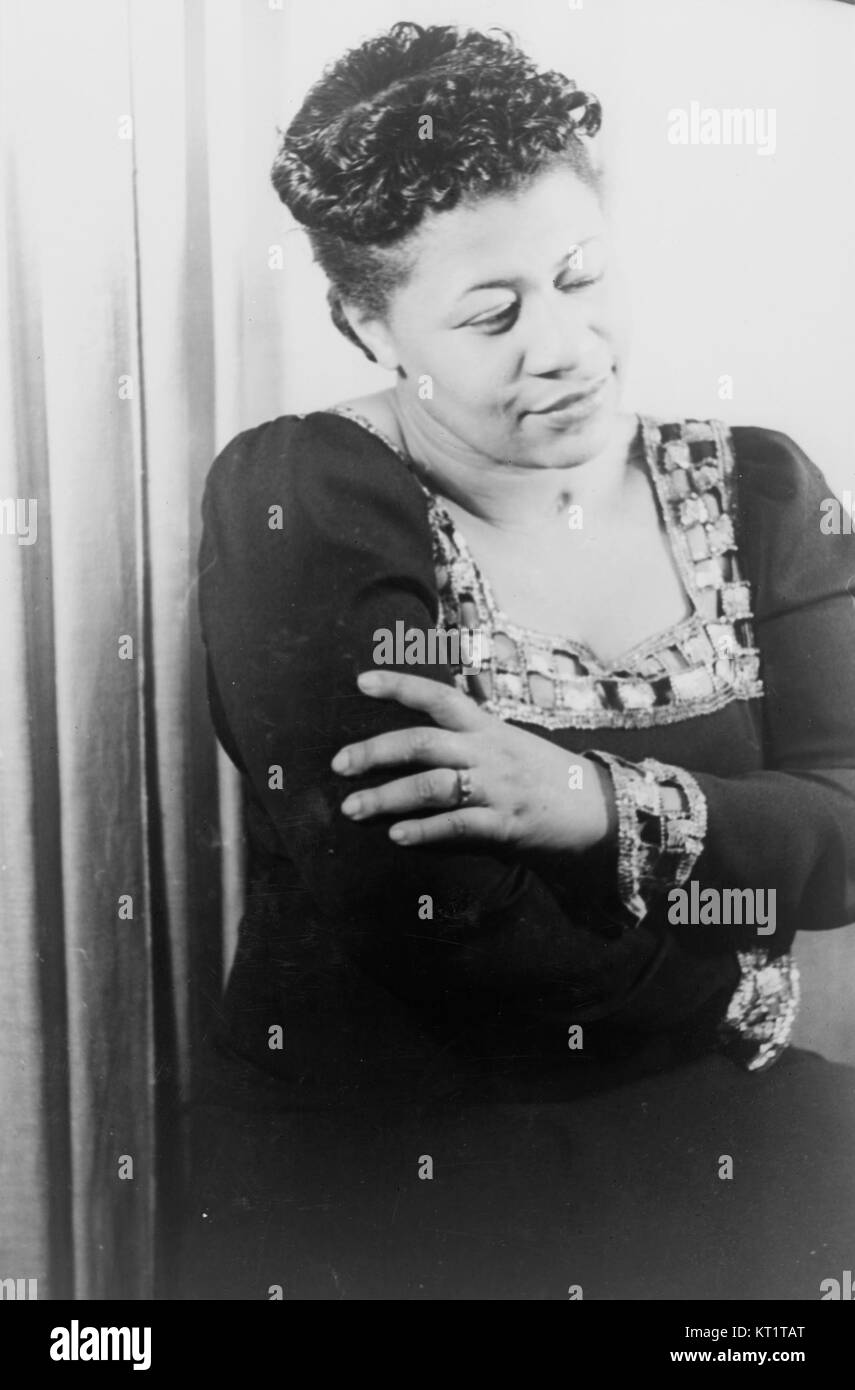 Ella Fitzgerald (1917–1996) was an American jazz singer renowned for ...