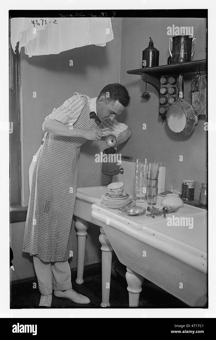 Elliot Shaw, featured in a notable photograph (ID 28323591340), is ...