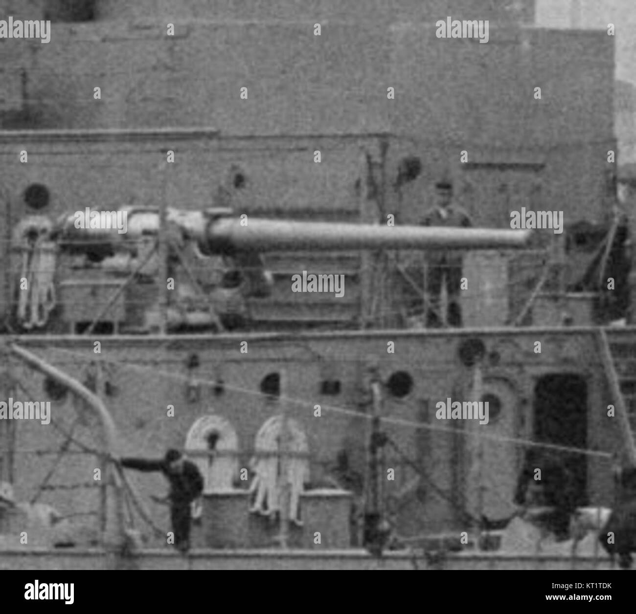 The USS Texas (BB-35) was a battleship commissioned in 1914. This ...