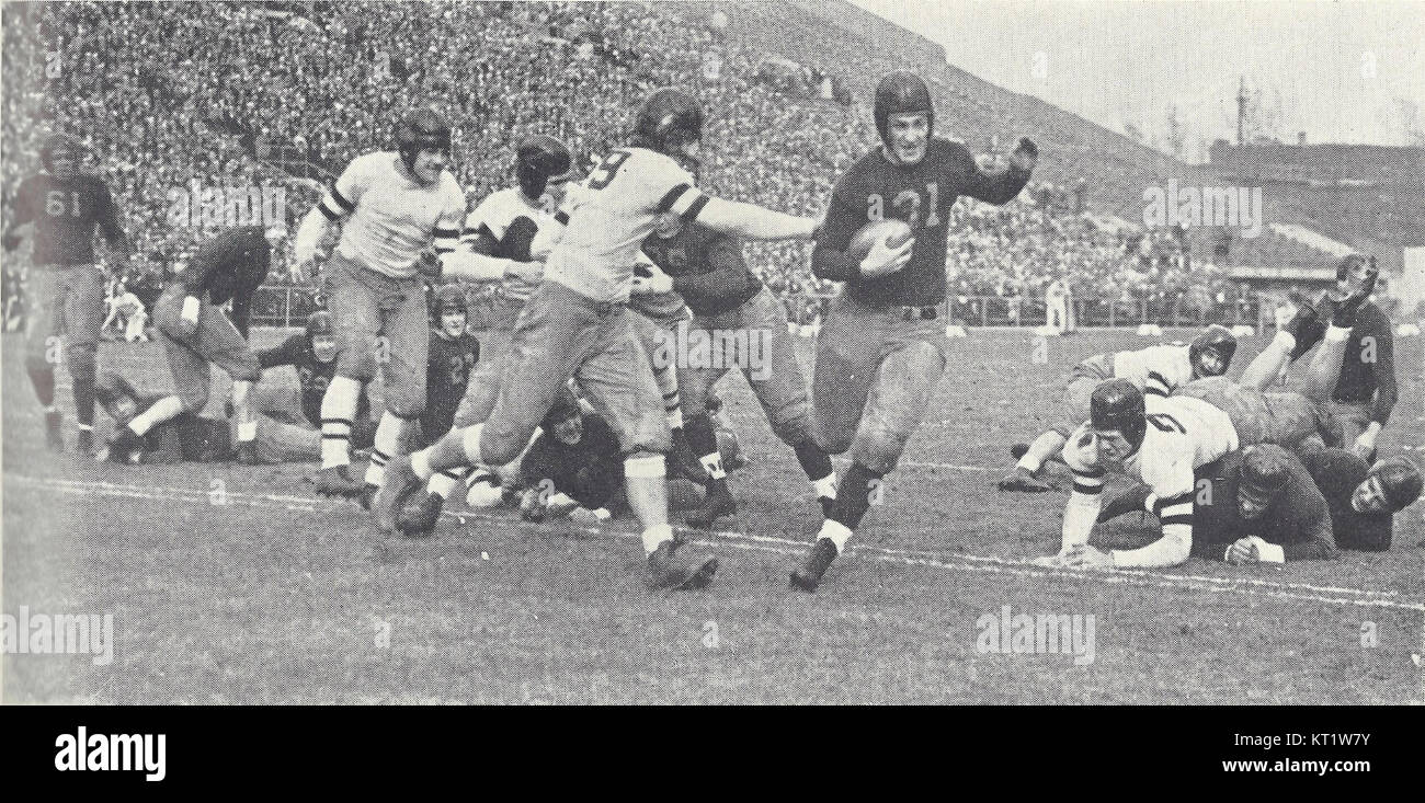 This image captures Everhardus during a 1933 football game in Chicago ...