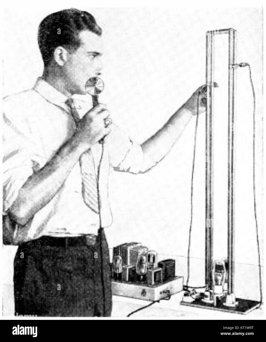 An experimental transmitter operating at 60 MHz using a Lecher line ...