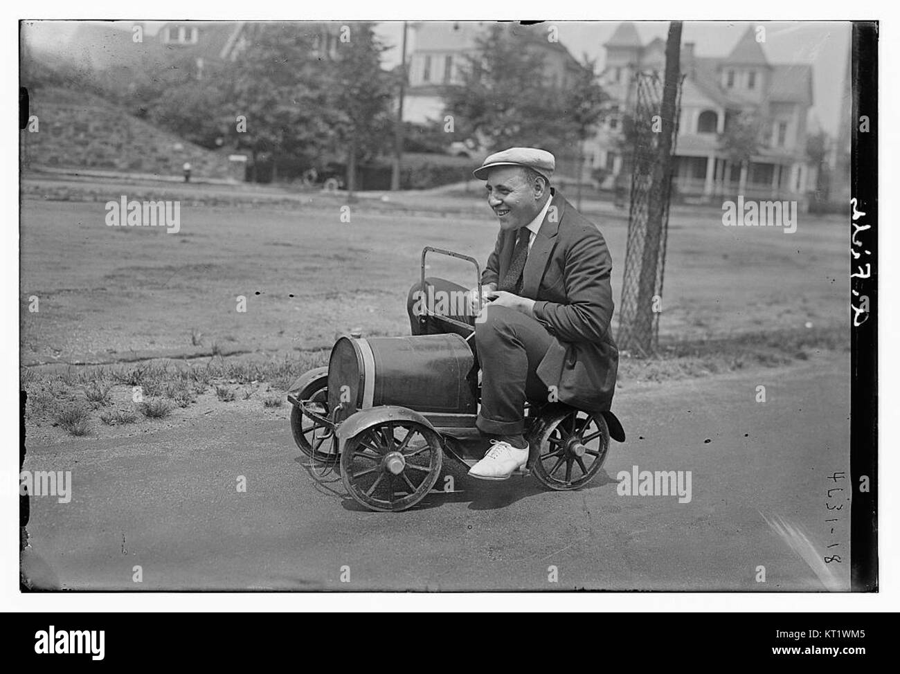 Photograph of Arthur Fields (1884–1953), an American singer and ...