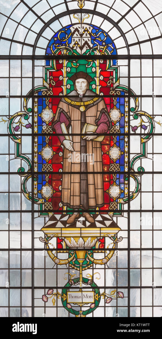 Saint thomas more stained glass hi-res stock photography and images - Alamy