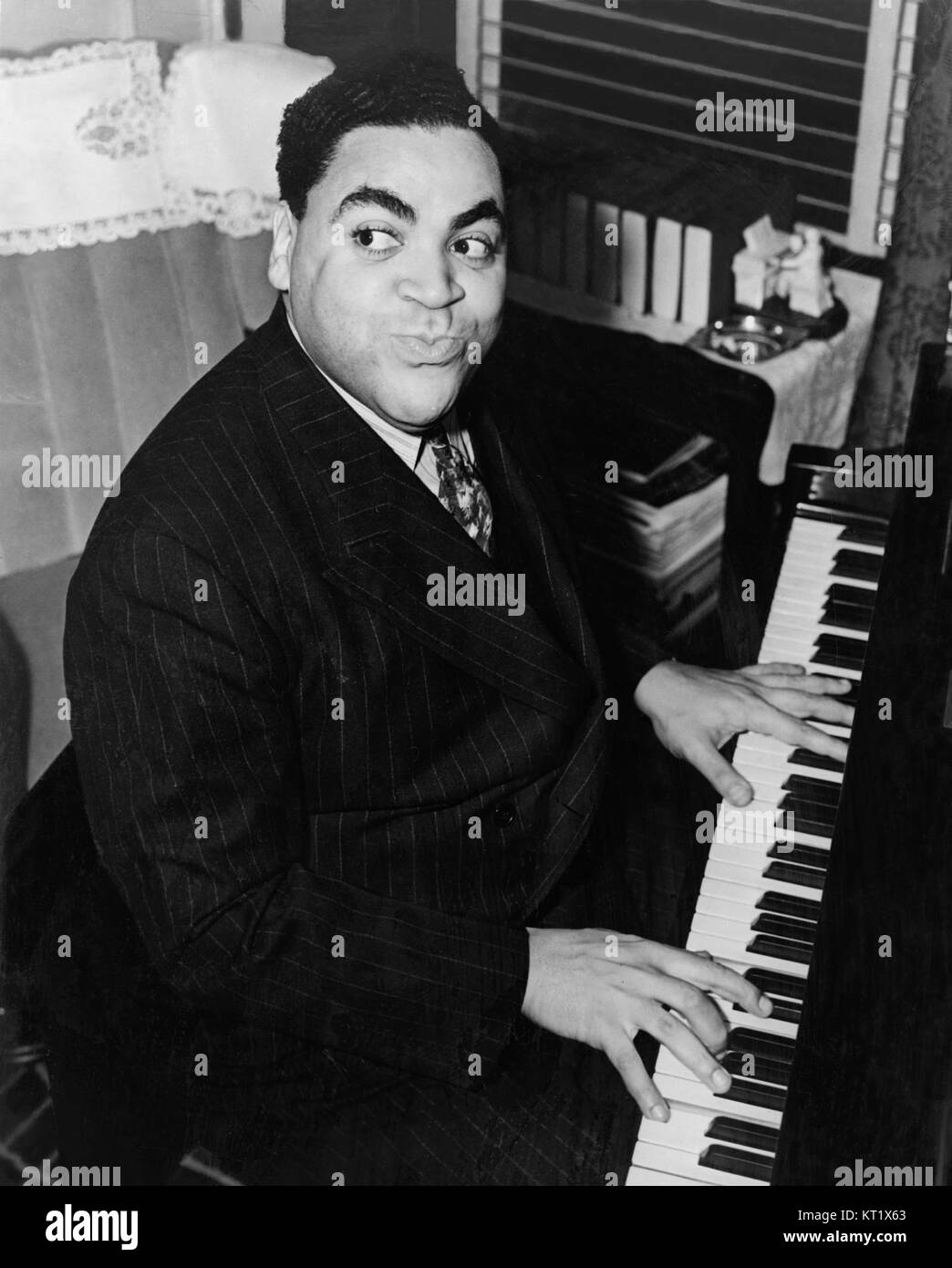 Fats waller hi-res stock photography and images - Alamy