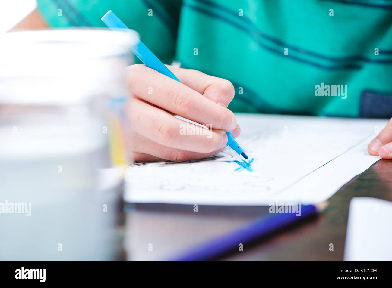 Child drawing picture Stock Photo - Alamy