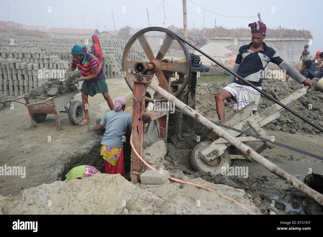 Bangladesh brickfield hi-res stock photography and images - Alamy