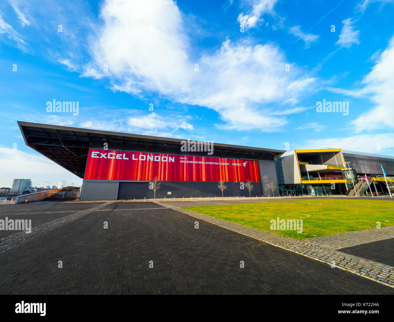 Excel centre center hi-res stock photography and images - Alamy