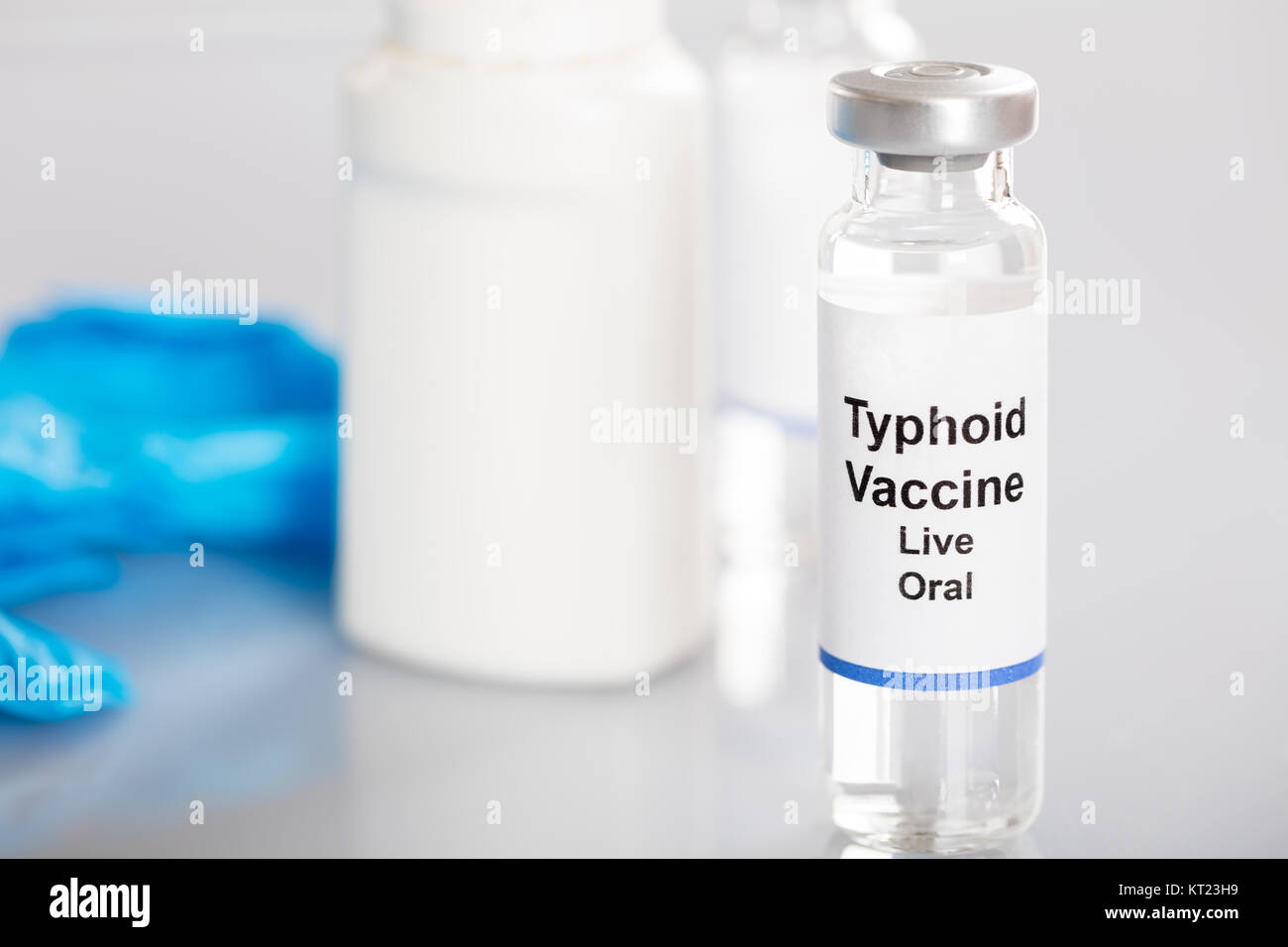 Typhoid vaccine hi-res stock photography and images - Alamy