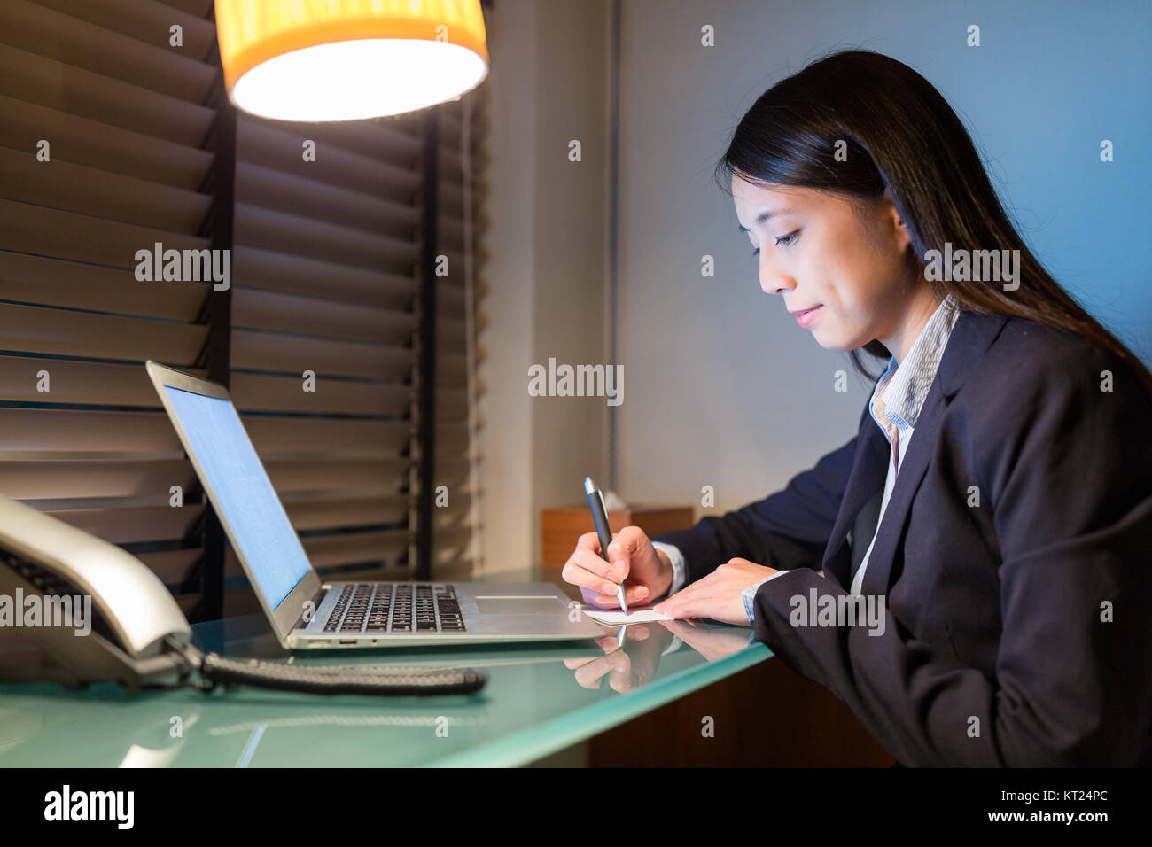 Businesswoman writing on paper Stock Photo - Alamy Businesswoman writing on paper Stock Photo - Alamy