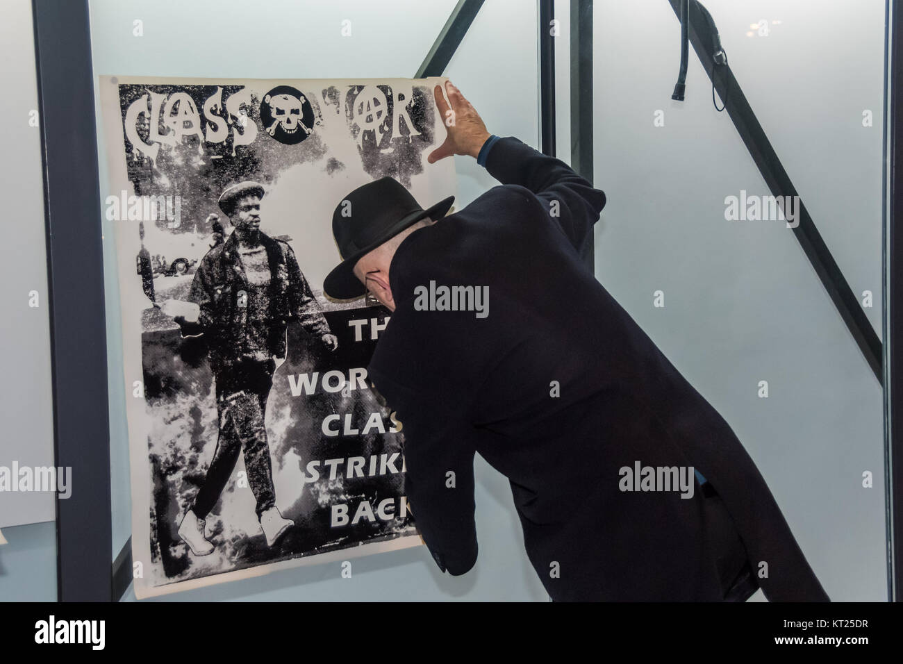 Ian Bone puts up Class War's'The Working Class Strikes Back' poster ...