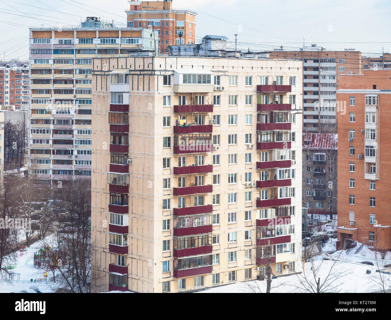 apartment house in residential quarter in winter Stock Photo - Alamy