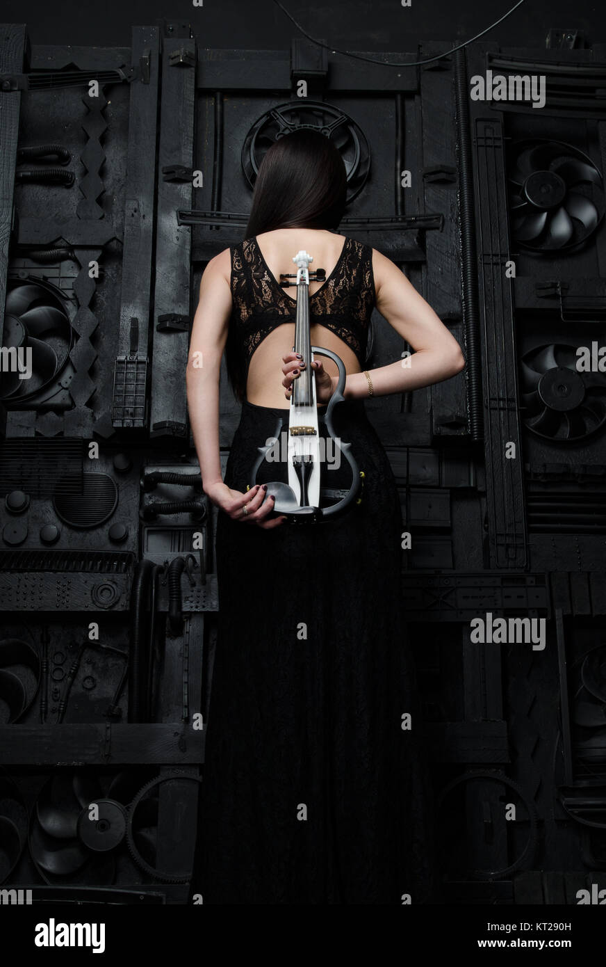 Woman back violin hi-res stock photography and images - Alamy