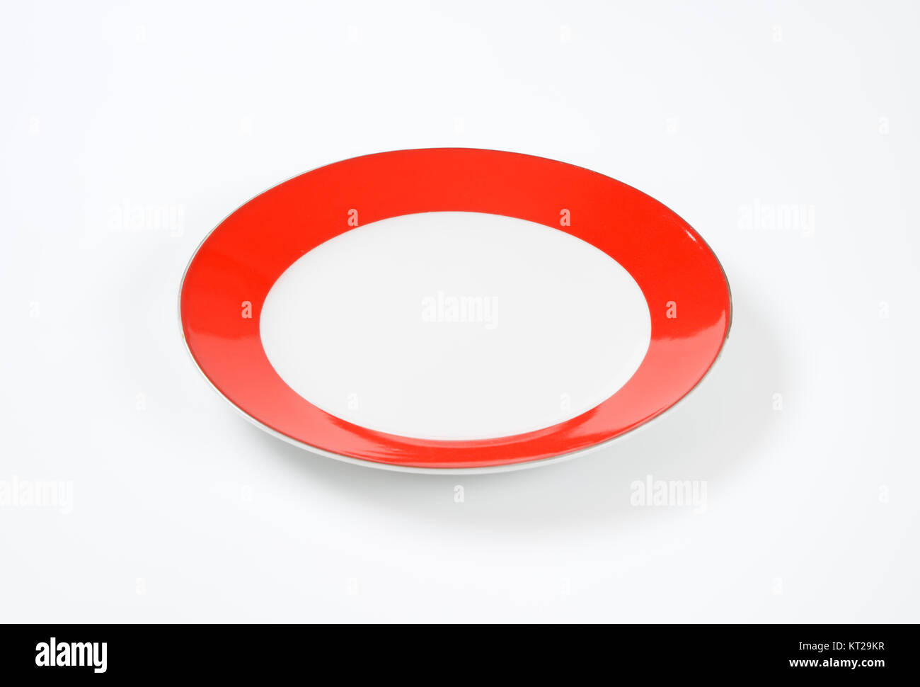 Red rim plate hi-res stock photography and images - Alamy