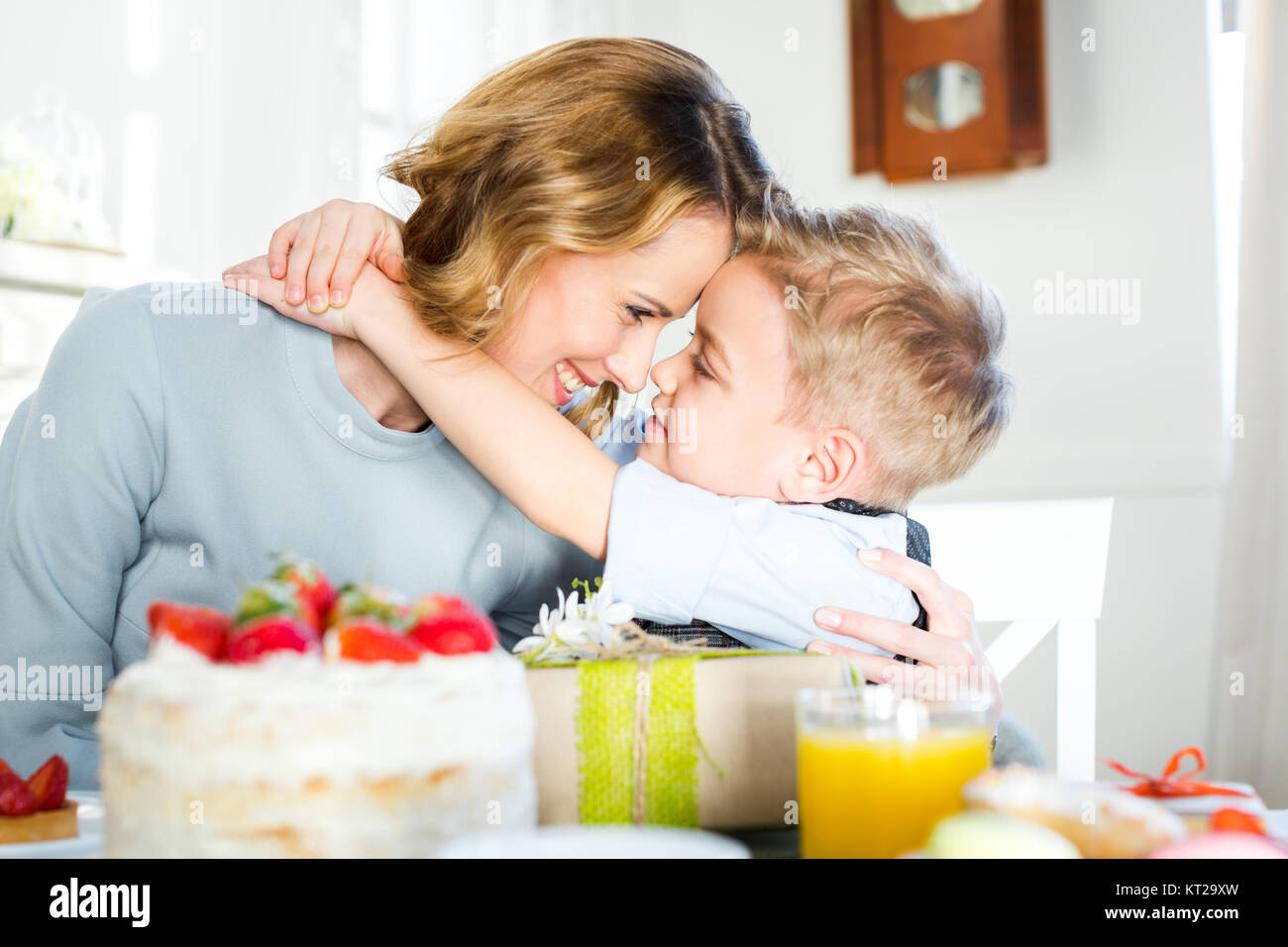 Happy mother and son Stock Photo - Alamy