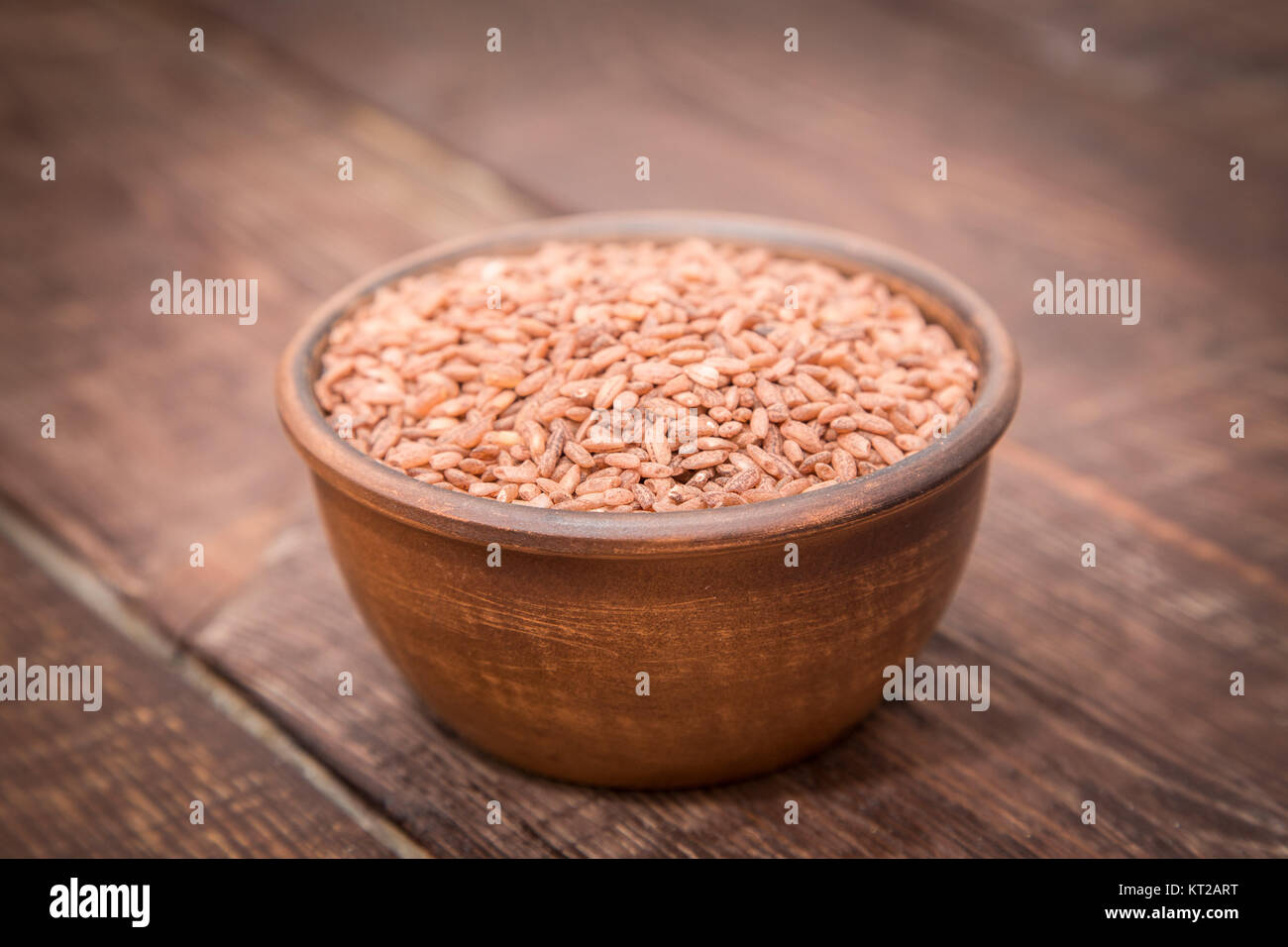 brown grain rice variety devzira. especially for pilaf Stock Photo - Alamy