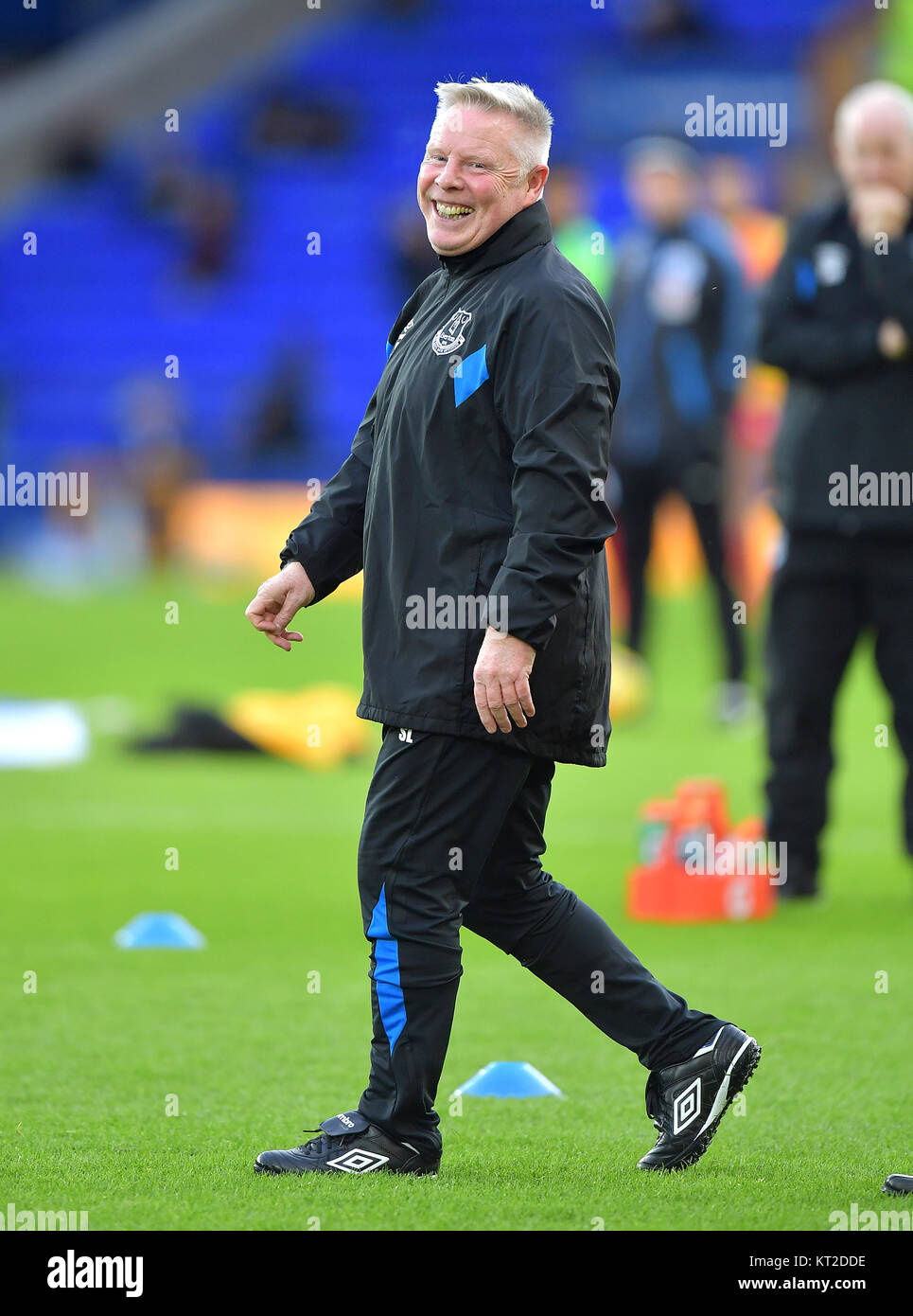 Everton assistant manager Sammy Lee prior to the match Stock Photo - Alamy