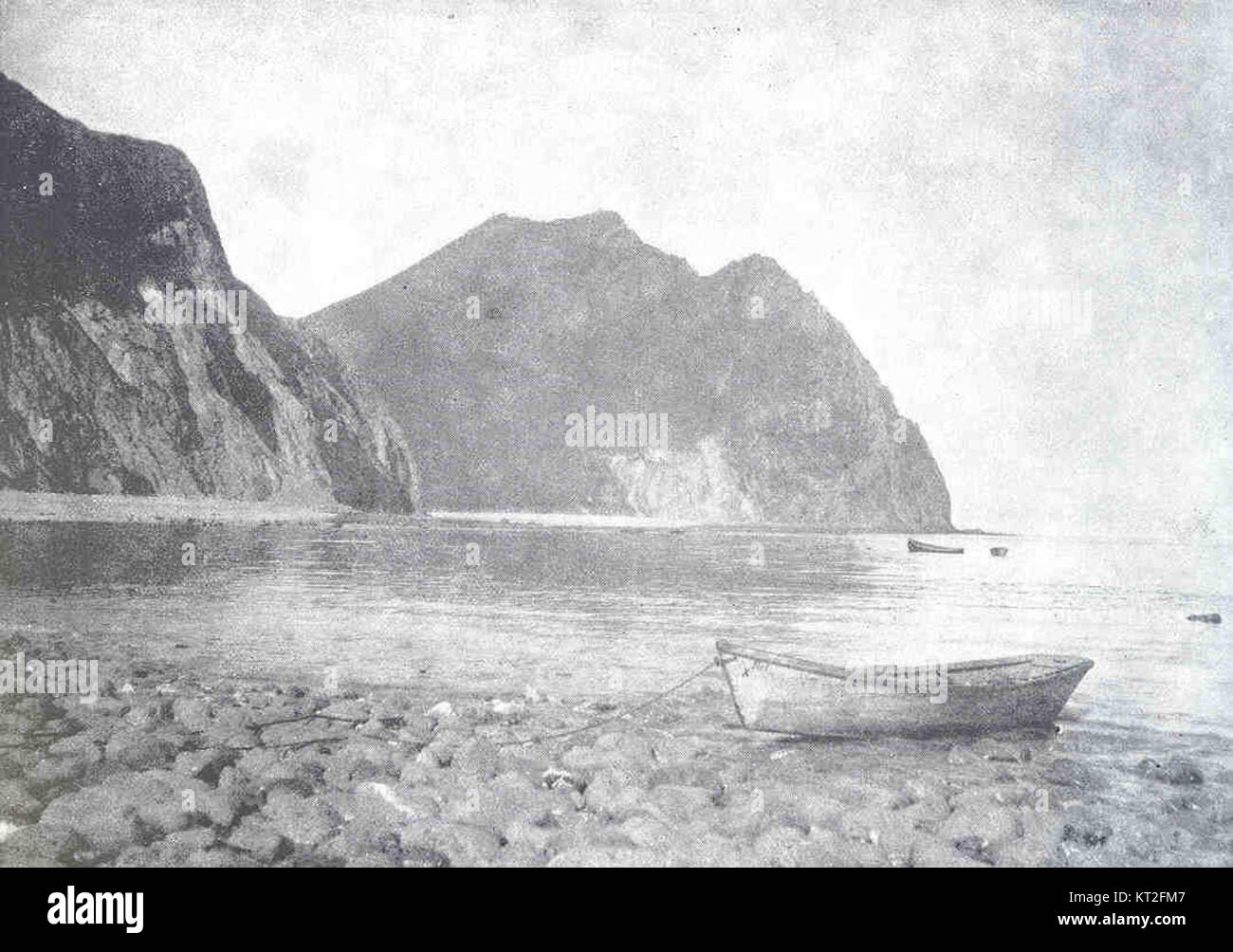 34169 Karluk Head, or Cape Karluk Stock Photo - Alamy