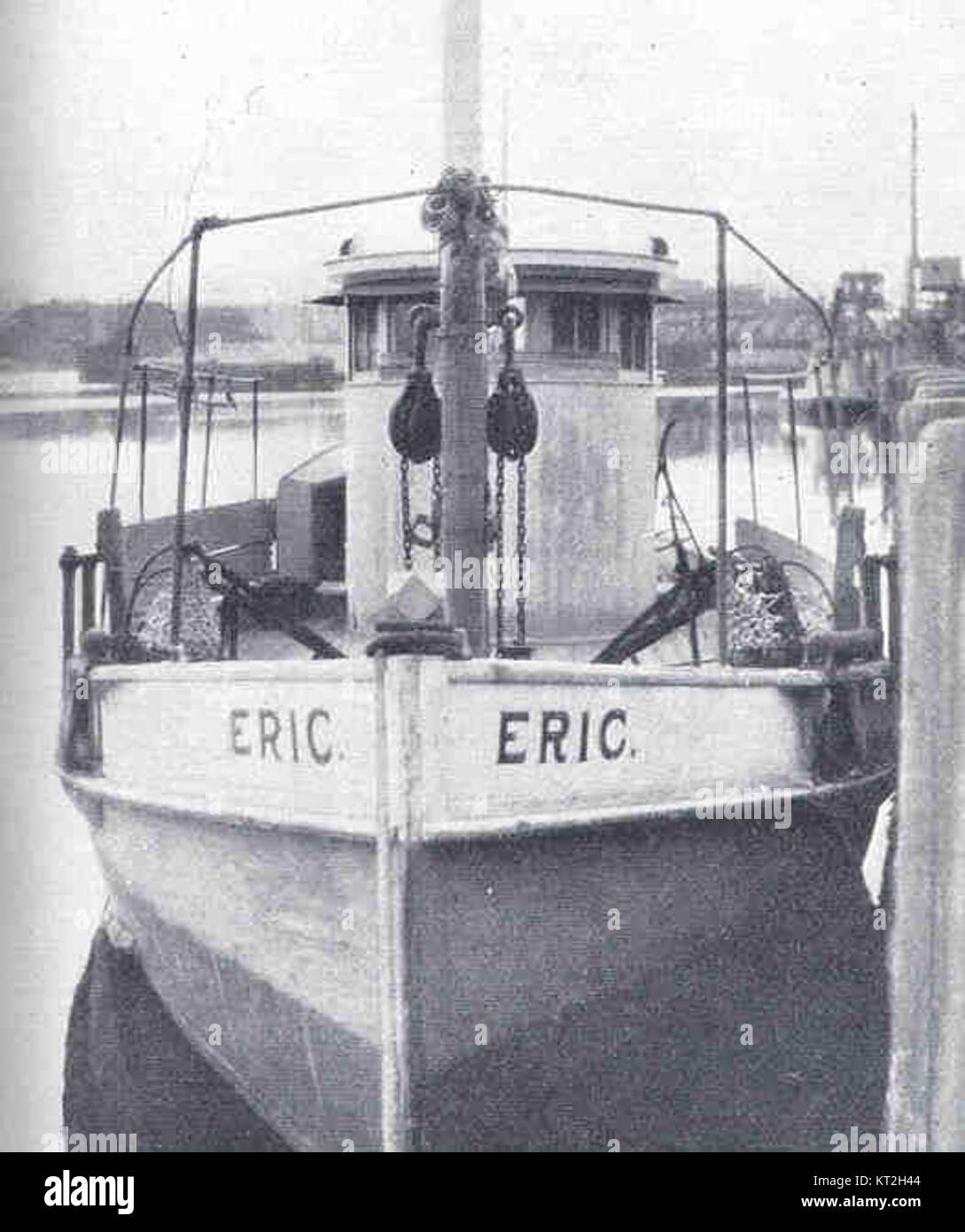 A gasoline-powered boat used for dredging oysters in Long Island Sound ...