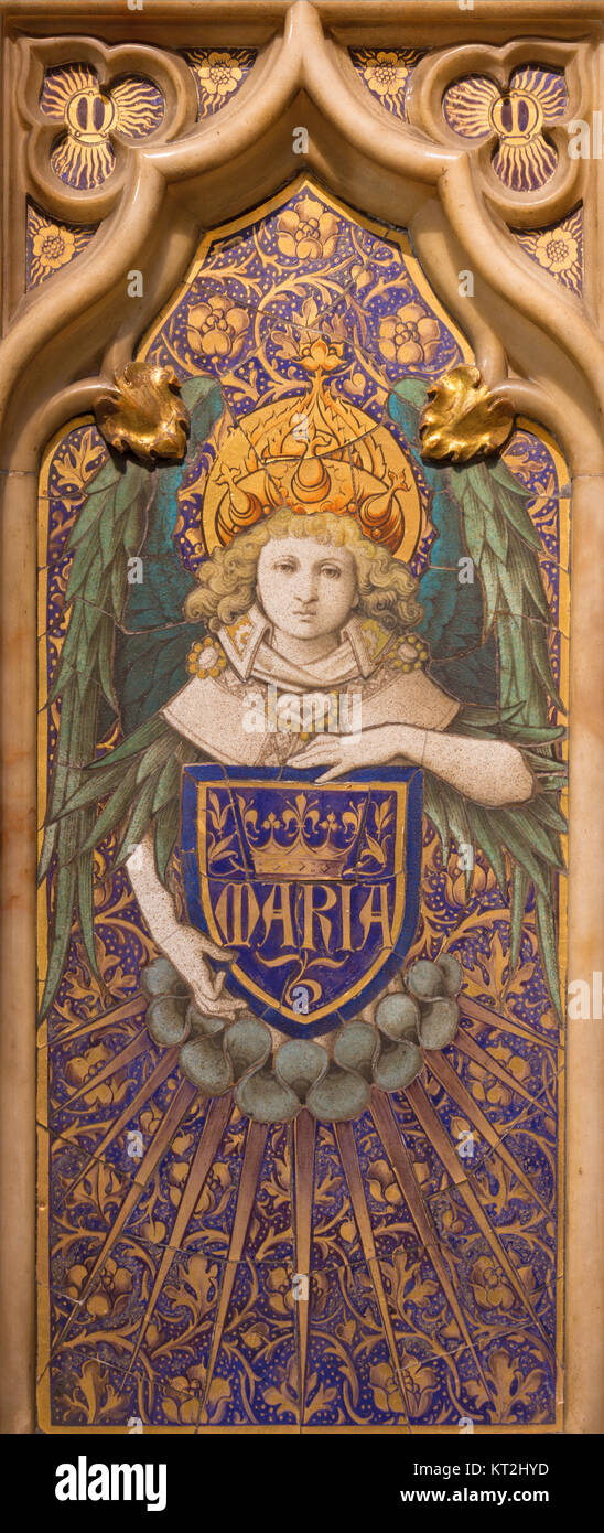 Alabaster handwork hi-res stock photography and images - Alamy