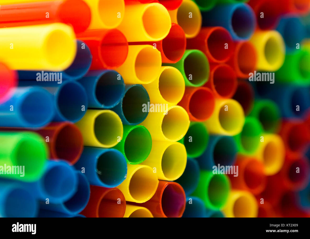detail view stack of colorful straws Stock Photo - Alamy
