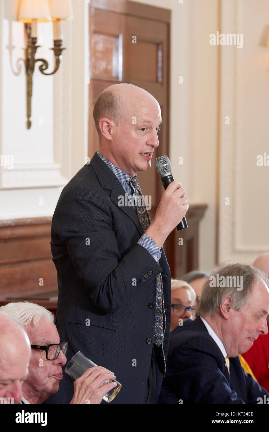 Harry Mount at The Oldie Literary Lunch 12/12/17 Stock Photo - Alamy