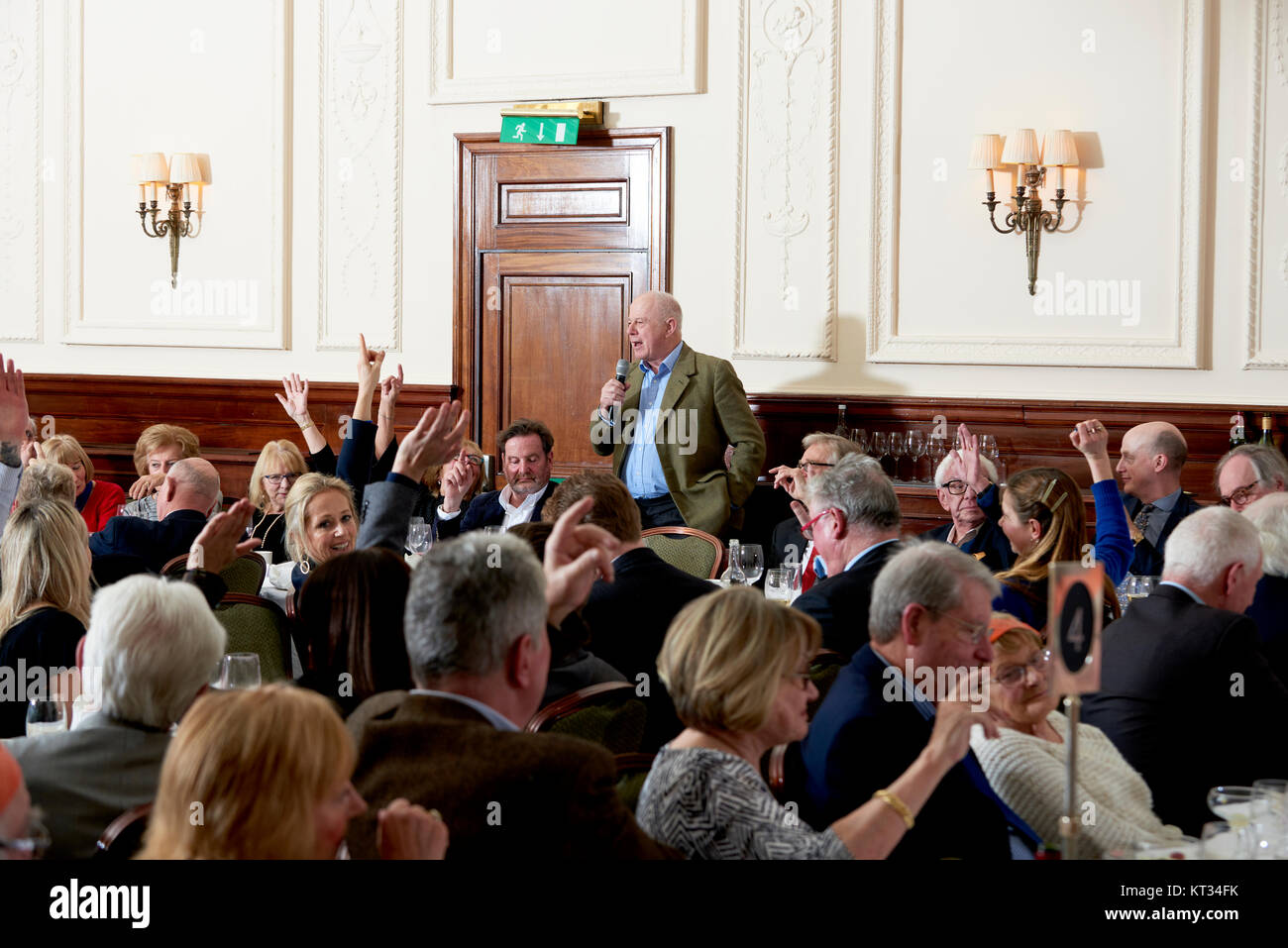 Matthew Fort at the The Oldie Literary Lunch 12/12/17 Stock Photo - Alamy