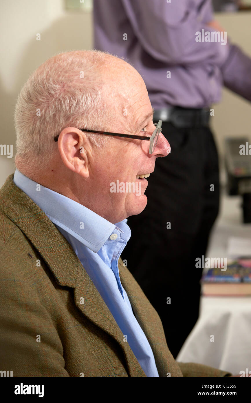 Matthew Fort at the The Oldie Literary Lunch 12/12/17 Stock Photo - Alamy