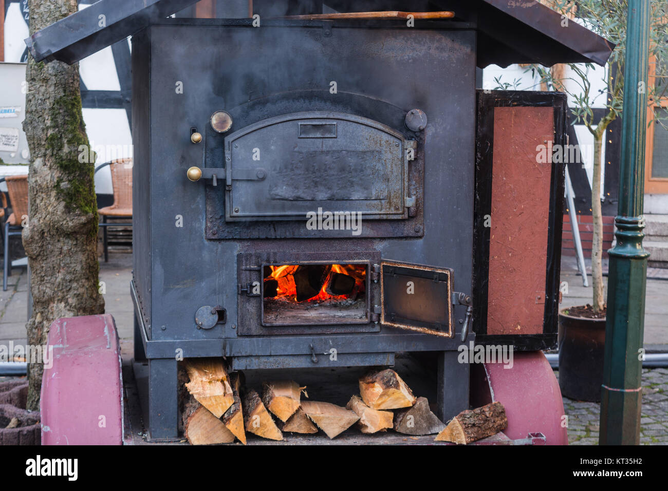 mobile metal stove Stock Photo - Alamy