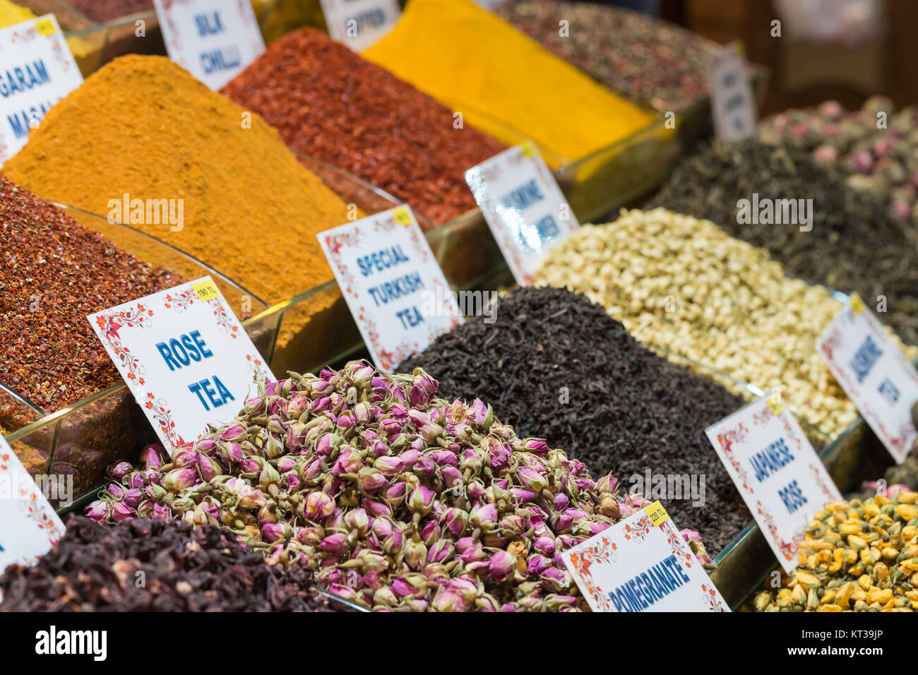 Tea shop in Grand Bazaar, Istanbul, Turkey Stock Photo - Alamy