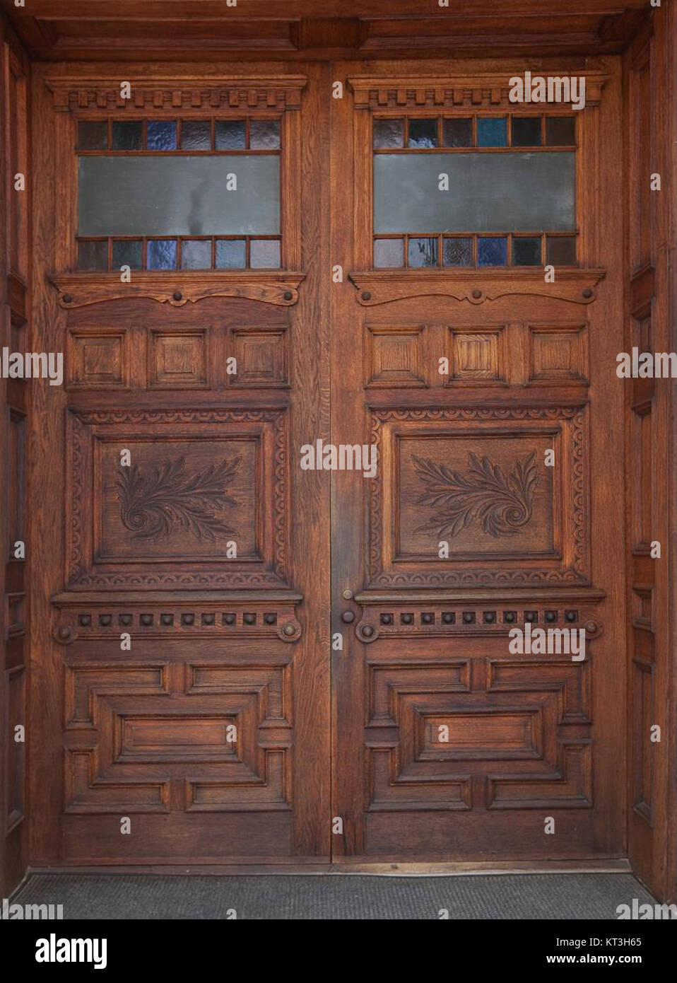 The front entrance doors of the Alabama State Capitol are a notable ...