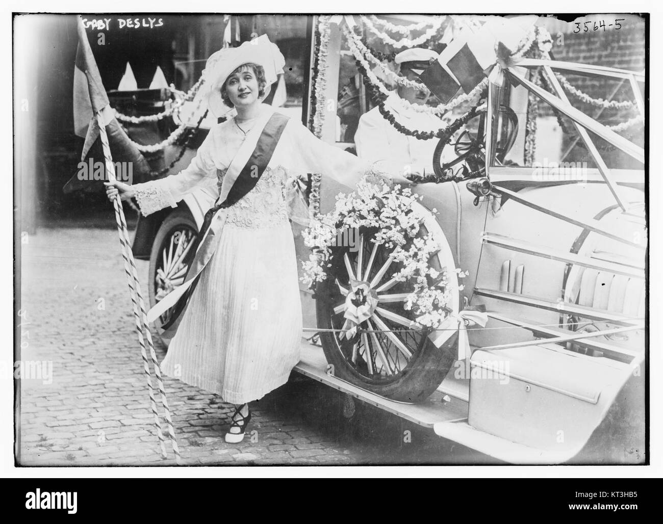 French vaudeville hi-res stock photography and images - Alamy