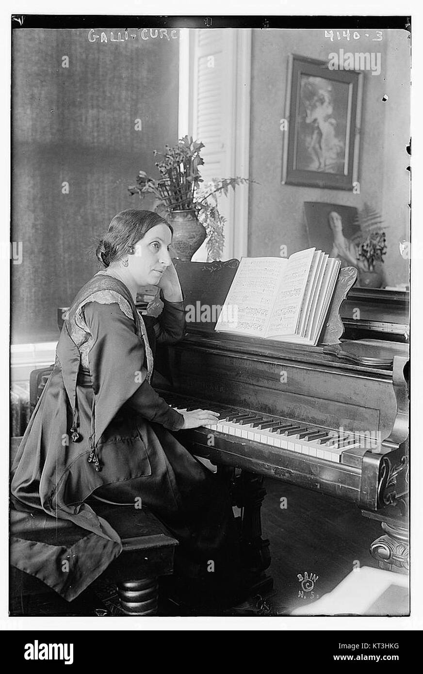 Galli-Curci was a renowned soprano opera singer, known for her powerful ...